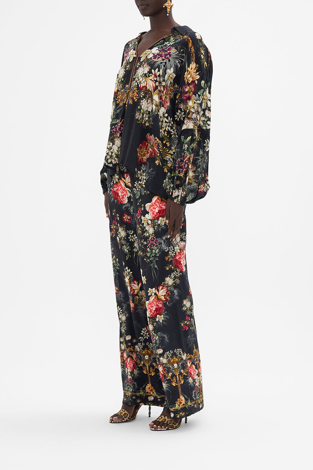 Vintage Collar Blouse, A Night At The Opera | CAMILLA AU – CAMILLA