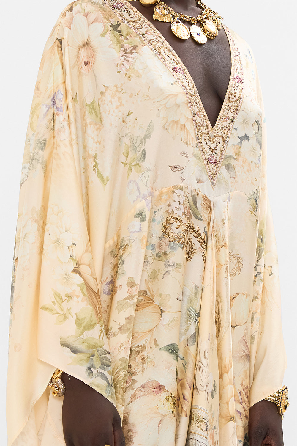The Adorned In Antiquity T Shape Long Kaftan| CAMILLA AU – CAMILLA