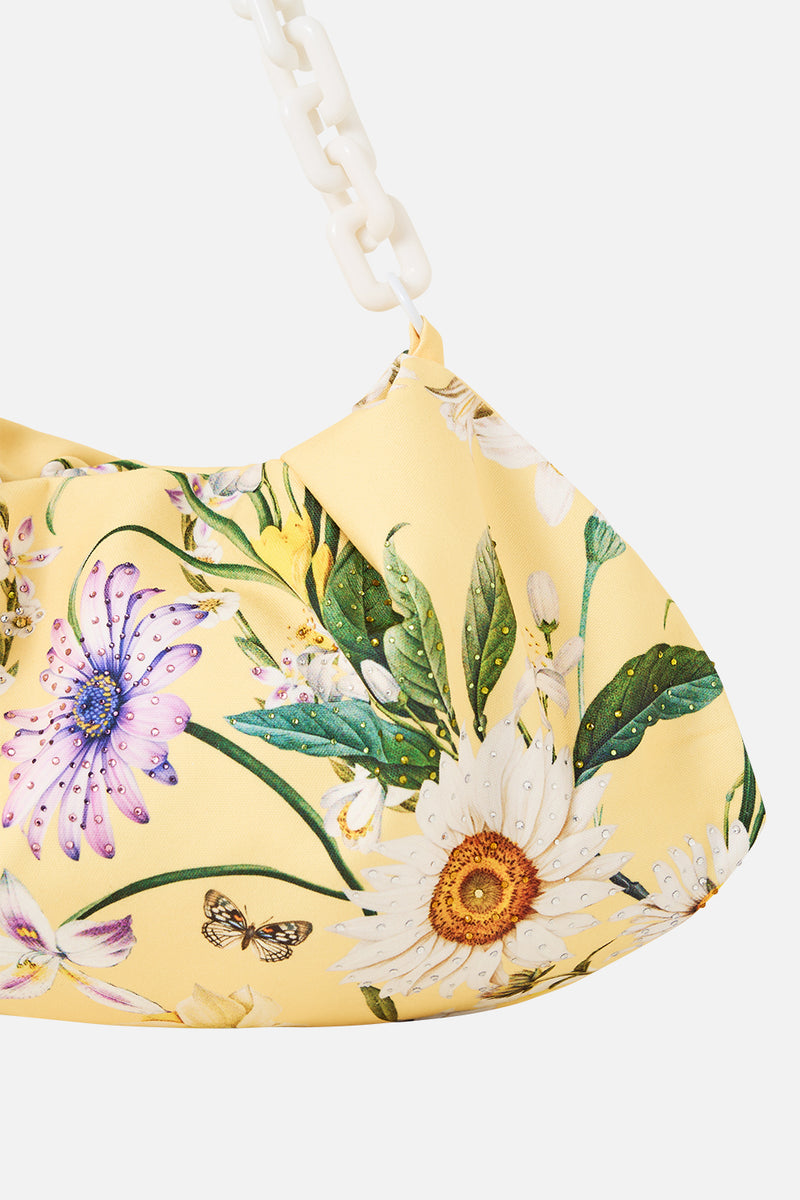 The Daisy Chains Oversized Clutch With Chain | CAMILLA AU – CAMILLA