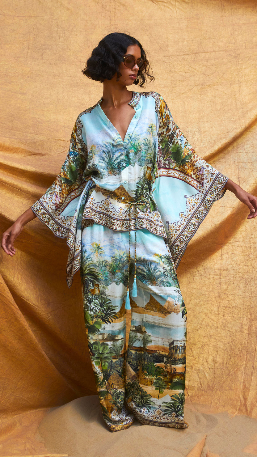 The Views Of The Valley Oversized Band Tee - Multi | CAMILLA AU – CAMILLA